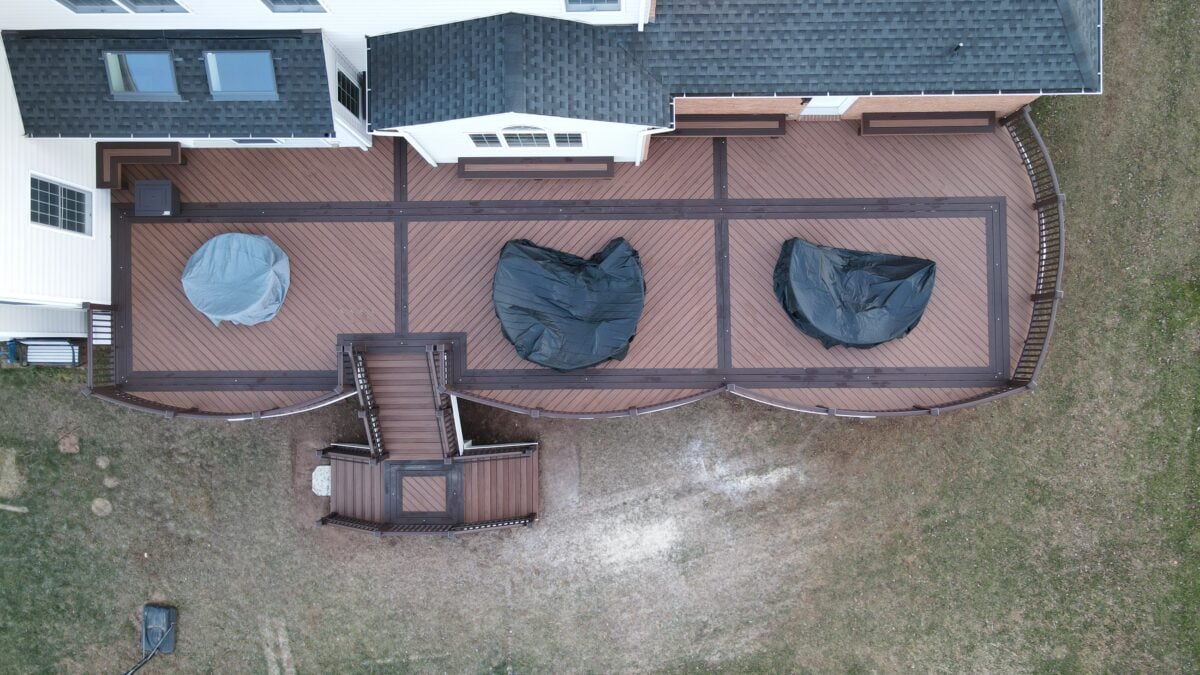 Elegant Curved Deck With Picture Framing | Dominion Custom